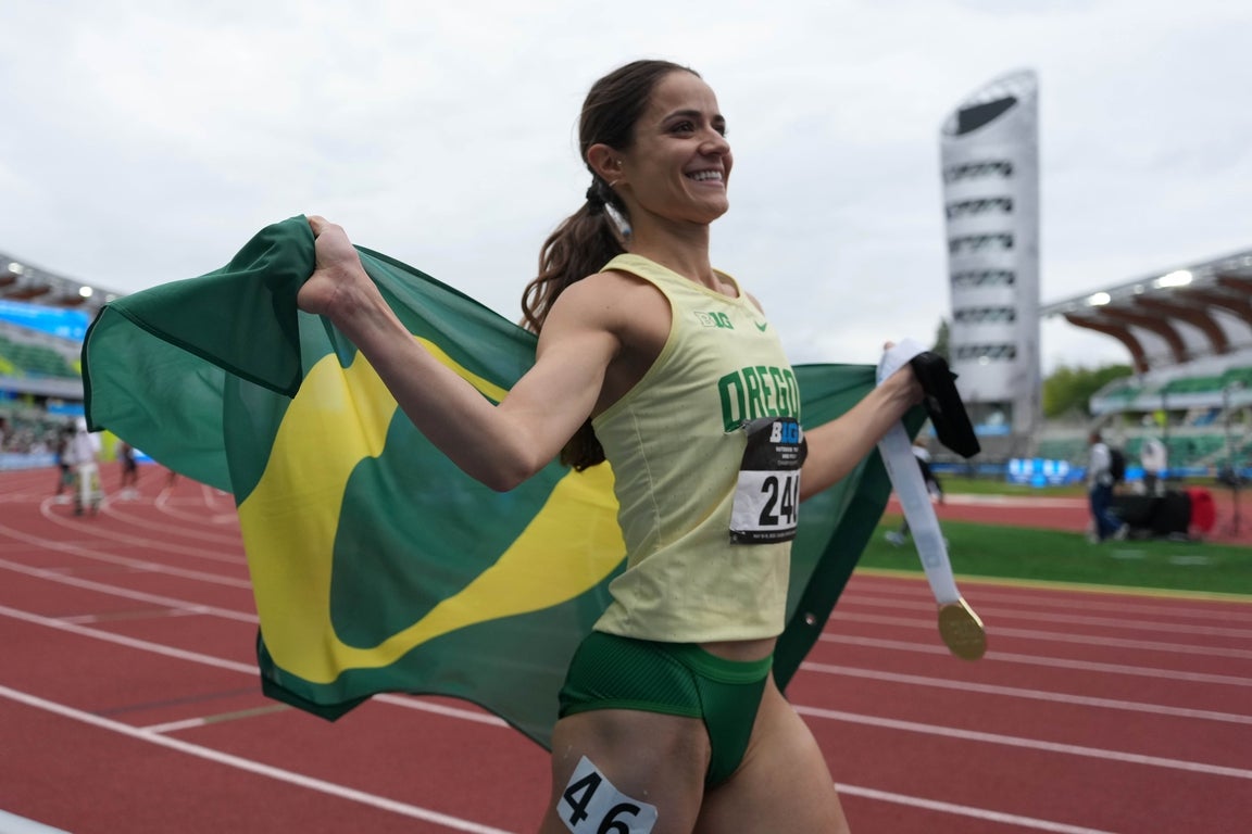Amazing women's track photos from the 2025 college season