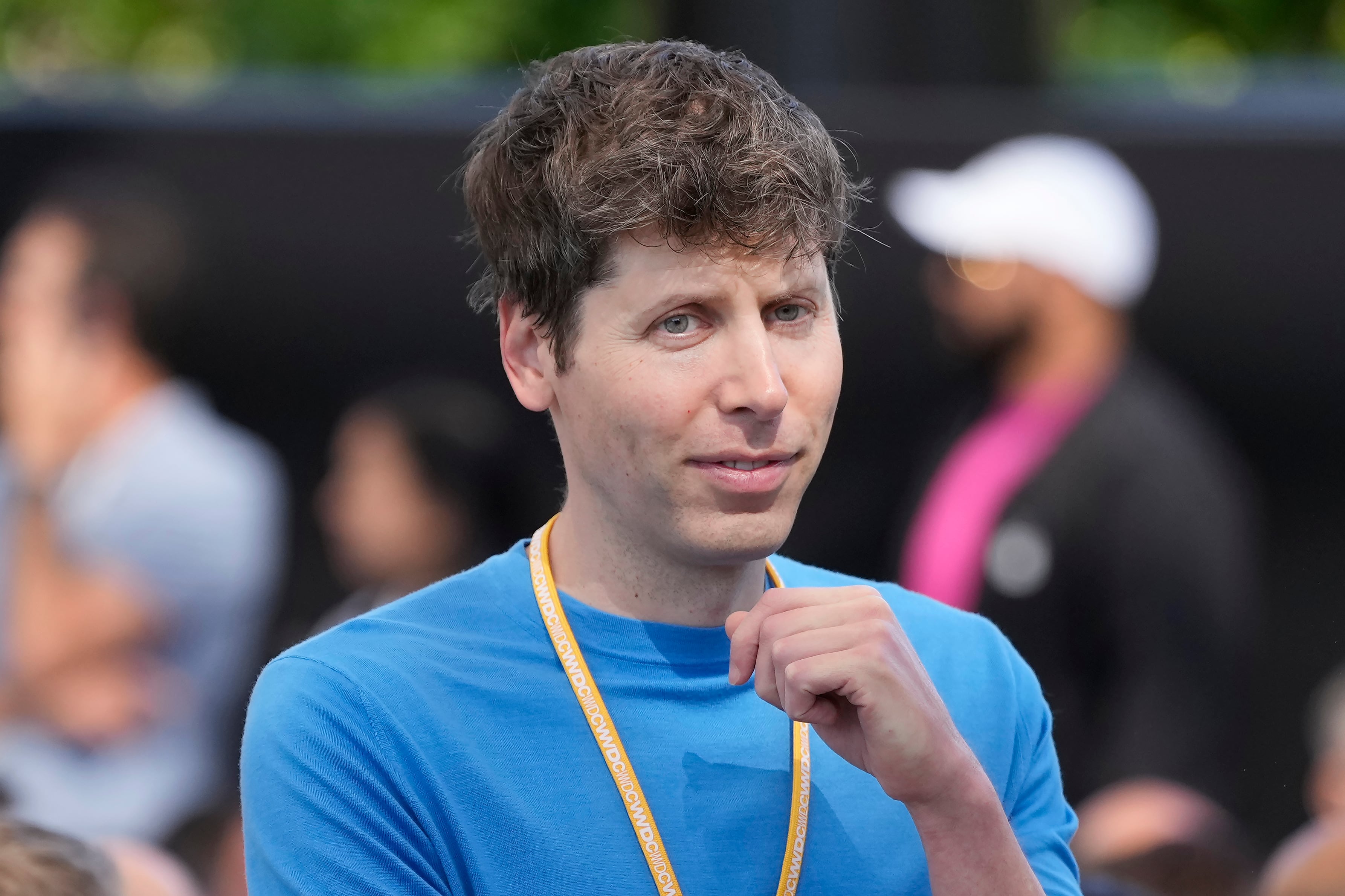 Se vienen los robots humanoides, según Sam Altman... “Se sentirá muy de ...