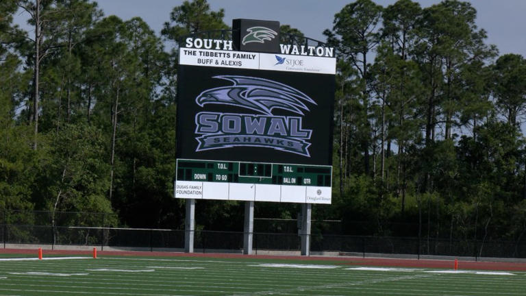 Watch: South Walton debuts new stadium in spring jamboree