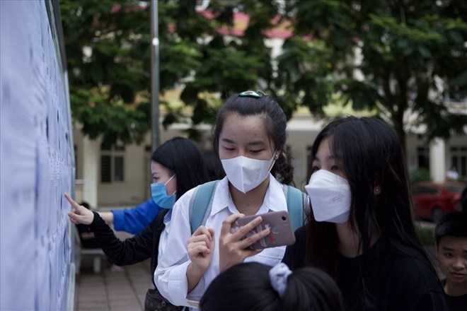 Đề thi thử tốt nghiệp THPT năm 2025 môn Vật lí có đáp án kèm theo