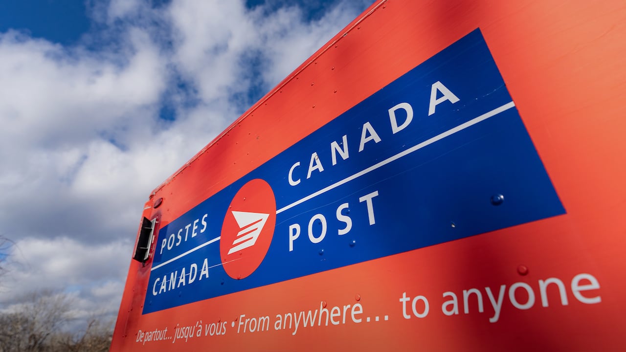 Canada Post general strike on hold — for now