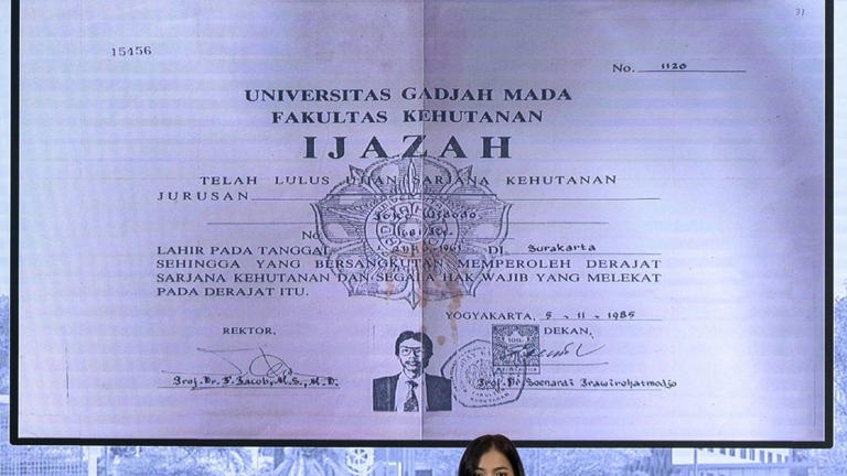 Polisi Sebut Ijazah Jokowi Asli, Apa Arti Identik dan Otentik?