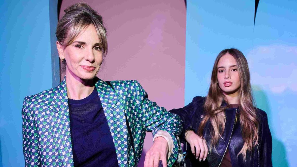 Julieta Cardinali y su hija, Charo Calamaro, brillaron con sus looks ...