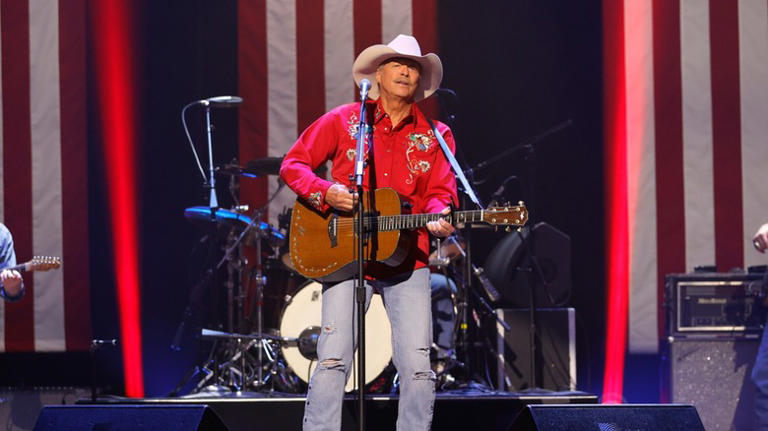 Tragic Details About Alan Jackson