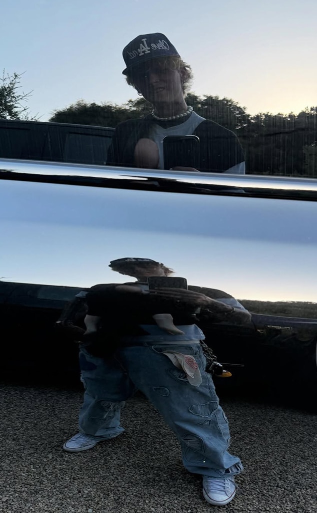 Machine Gun Kelly Shares New Photo With His and Megan Fox's Baby