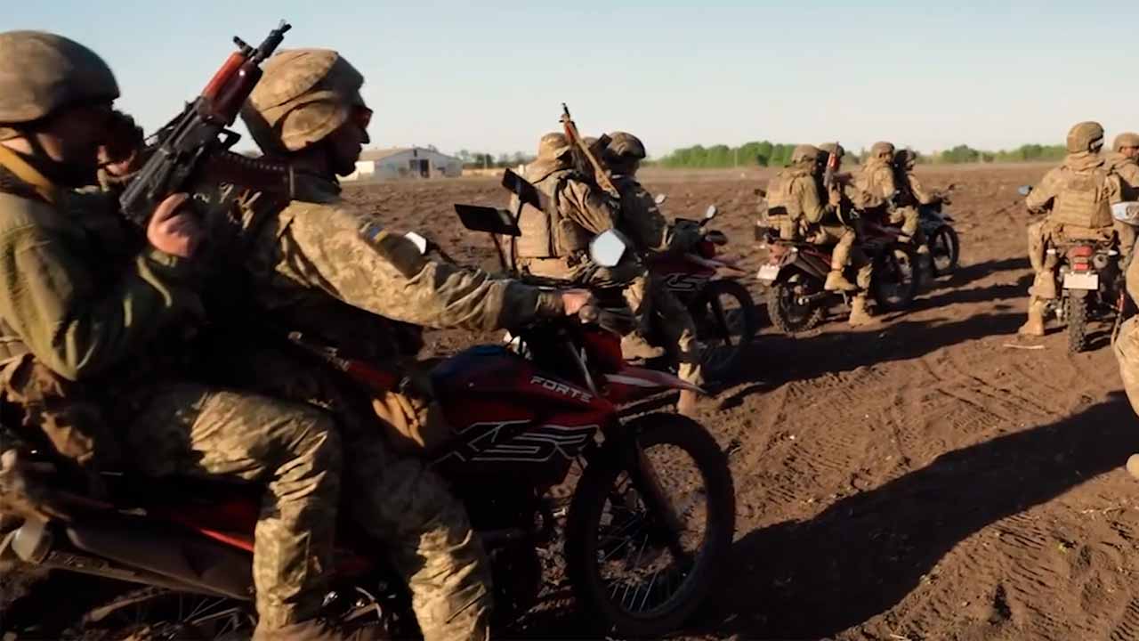 Ukraine forms 1st motorcycle assault company to advance quickly in open ...