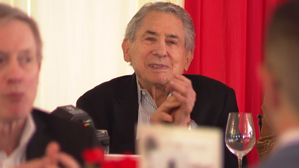 Longtime CBS Chicago anchorman Walter Jacobson honored with DiFrisco ...