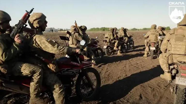 UKRAYNA'NIN MODERN SÜVARİLERİ: MOTORSİKLETLİ BİRLİKLER