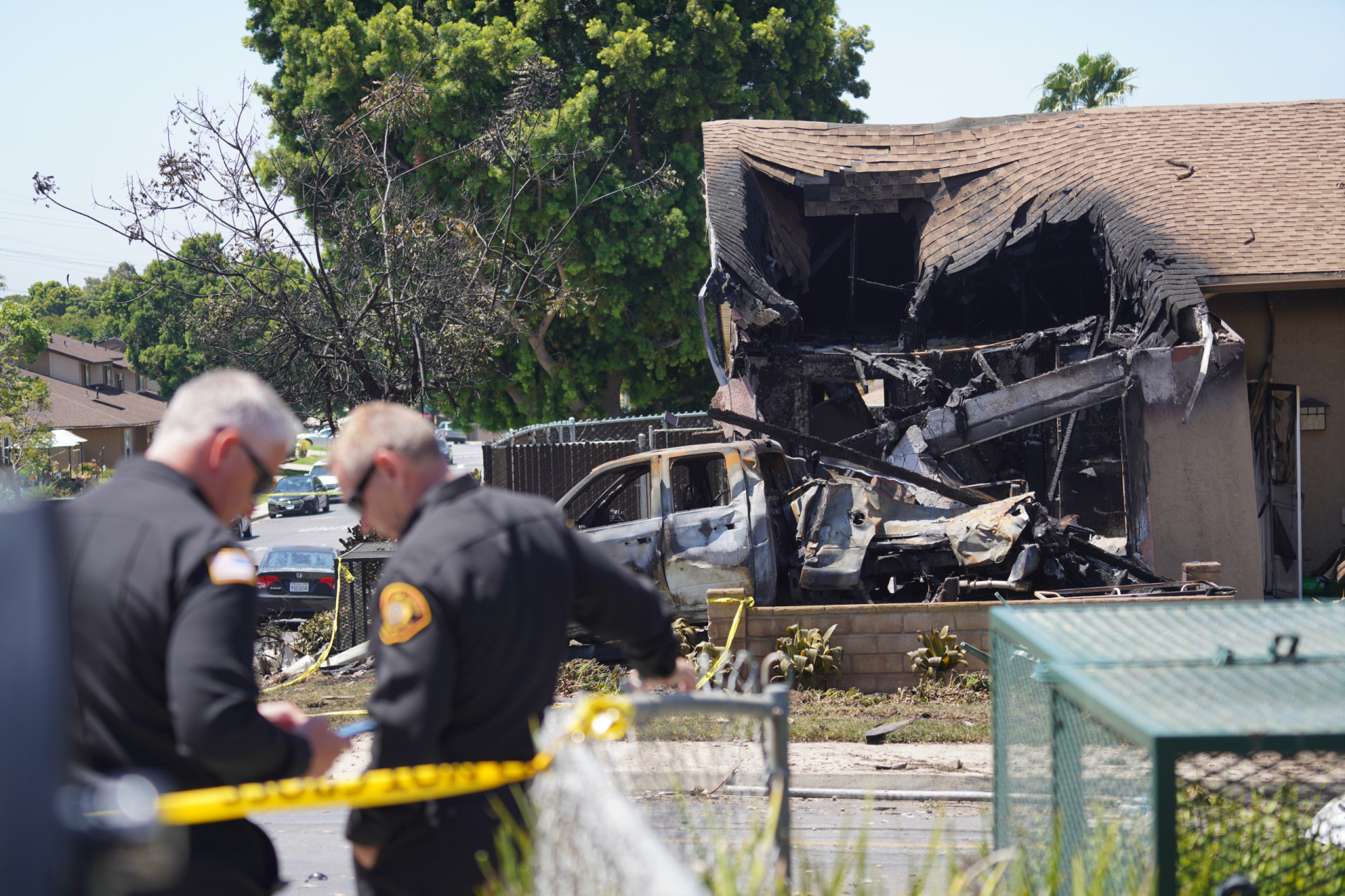 Multiple Dead After Plane Crashes Into Us Neighborhood