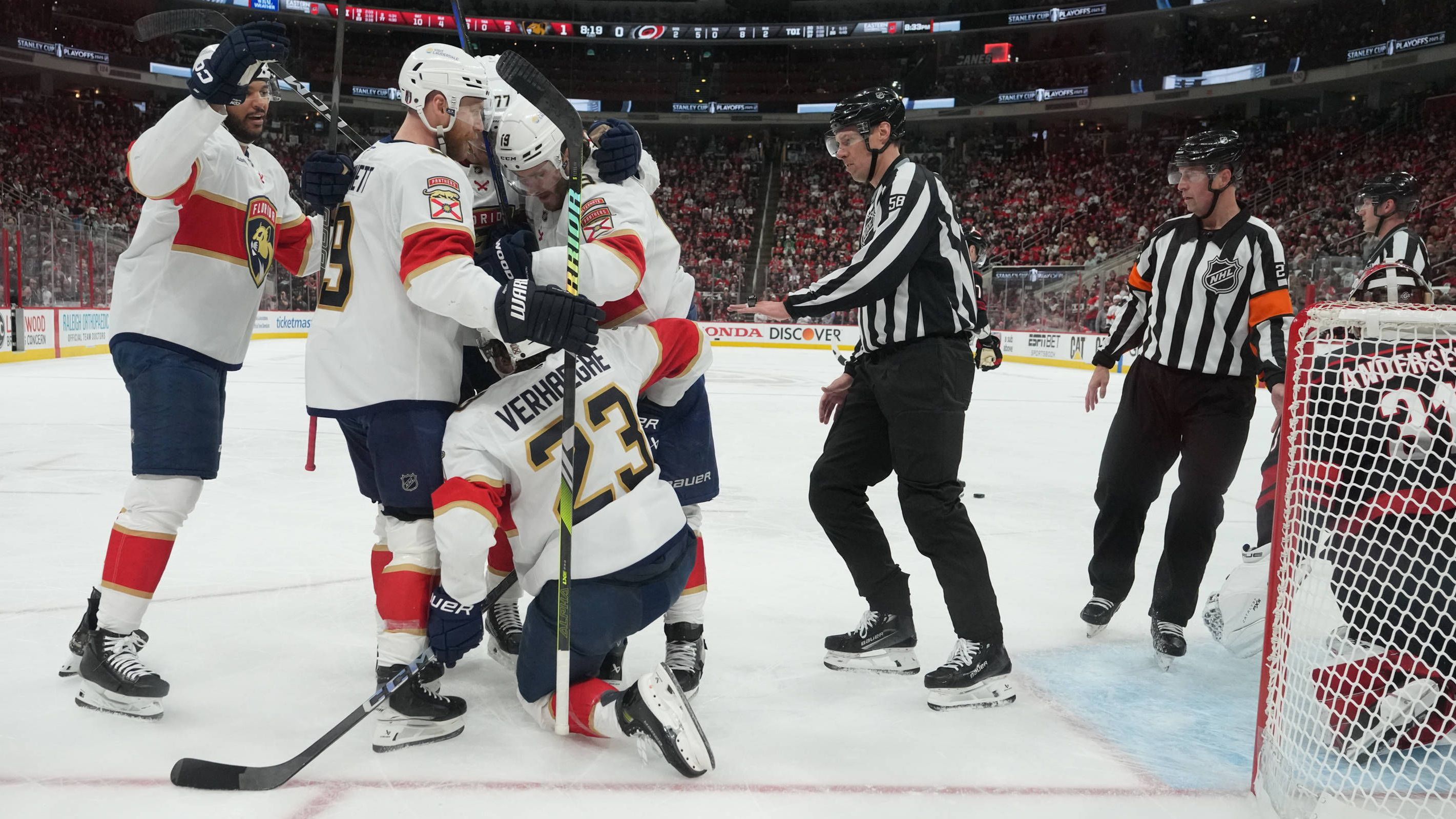 3:0 nach 16 Minuten: Furiose Panthers deklassieren Hurricanes