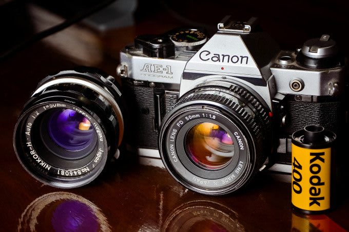 5 Best Selling Film Cameras on Amazon Right Now
