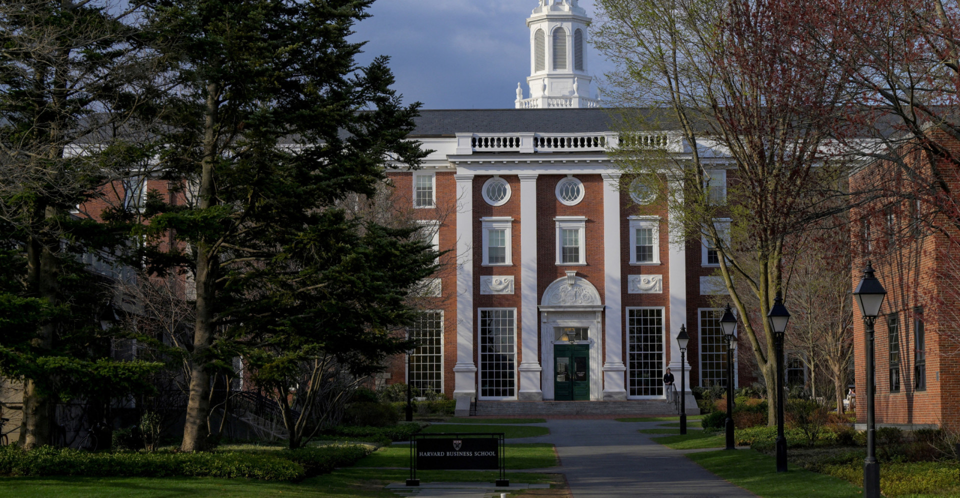 Trump bars Harvard from enrolling foreign students