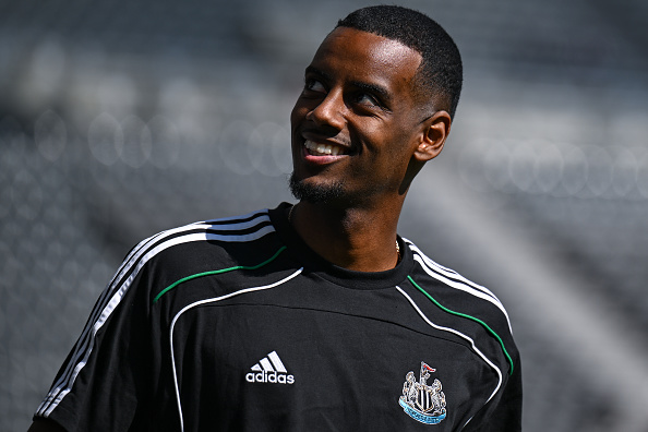 Alexander Isak injury latest ahead of Newcastle vs Everton on Premier ...