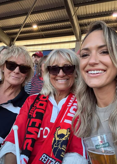 'He was checking his cameras!' Peter O'Mahony had gas run in with his ...