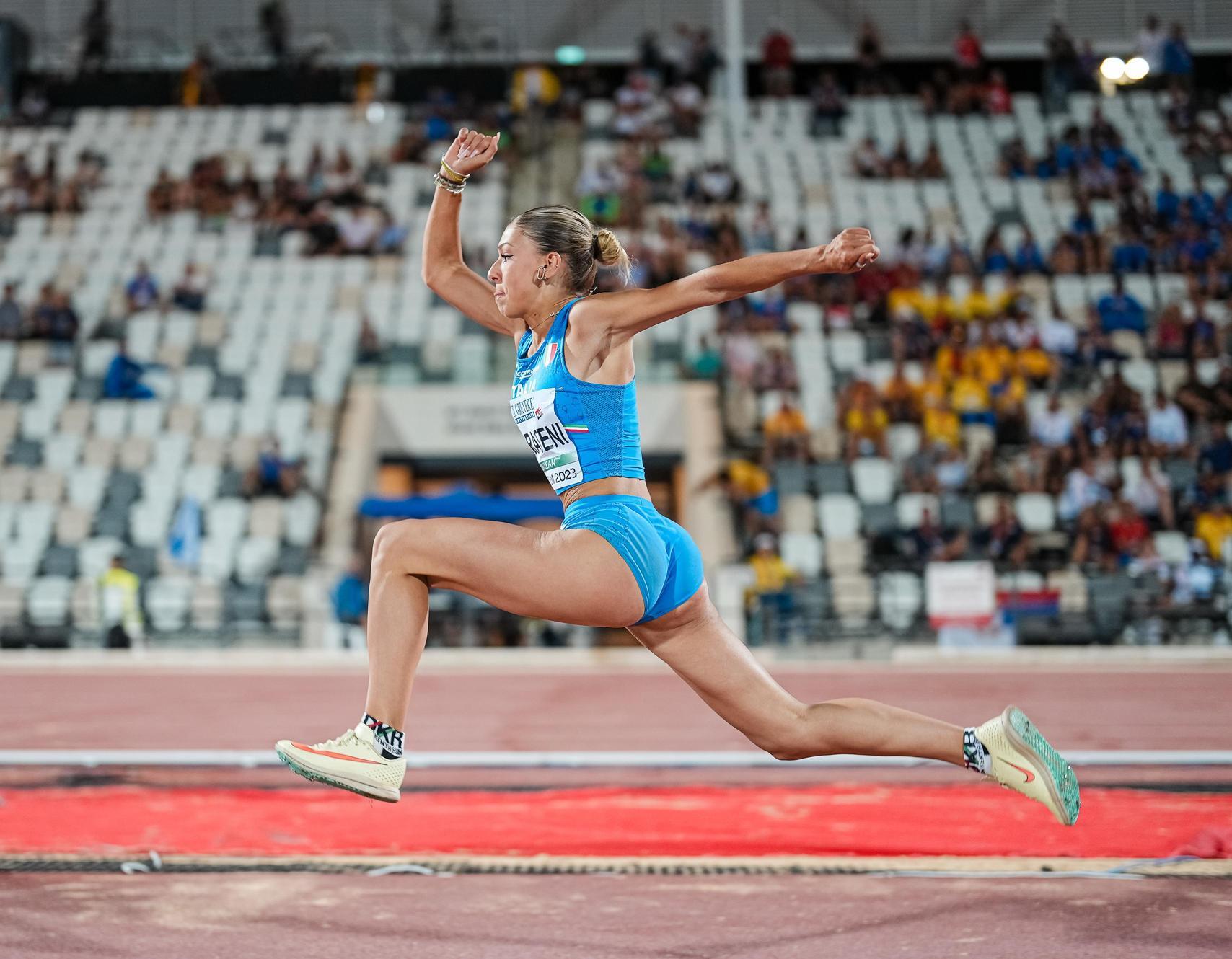 Erika Saraceni stabilisce il nuovo record italiano Juniores nel triplo ...