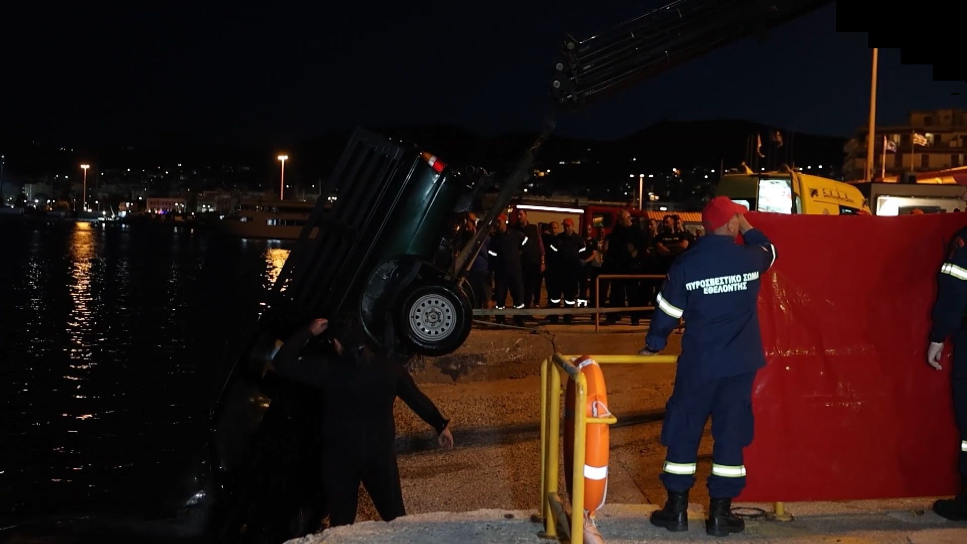 Αυτοκίνητο έπεσε μέσα στο λιμάνι Μυτιλήνης – Νεκρός ανασύρθηκε ο οδηγός
