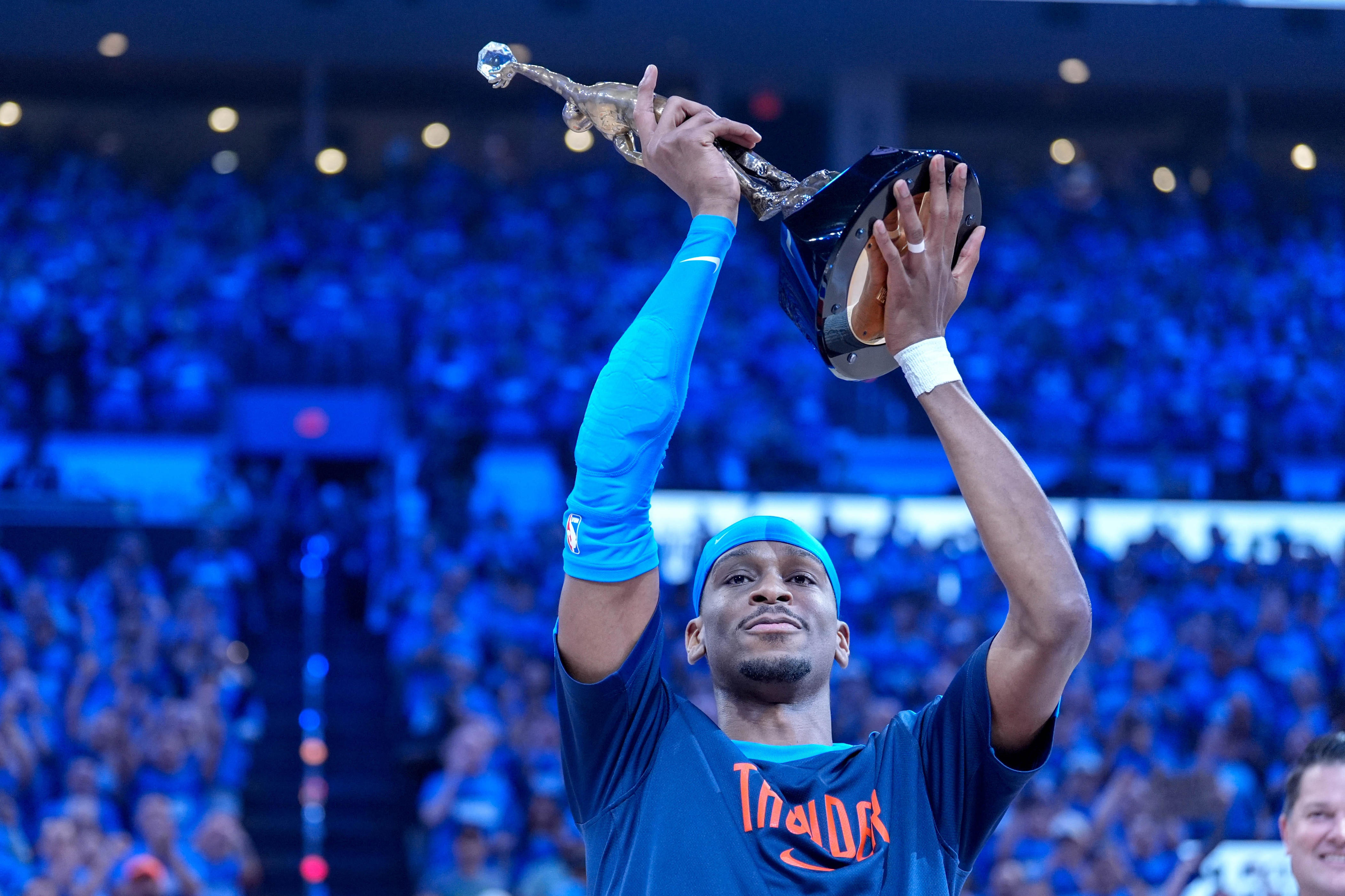 Shai Gilgeous-Alexander shows why he won NBA MVP trophy as Thunder ...