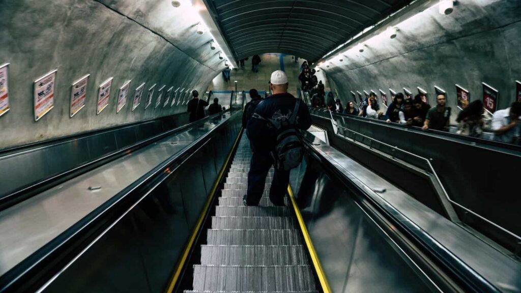 12 Things That Instantly Annoy You on the London Tube