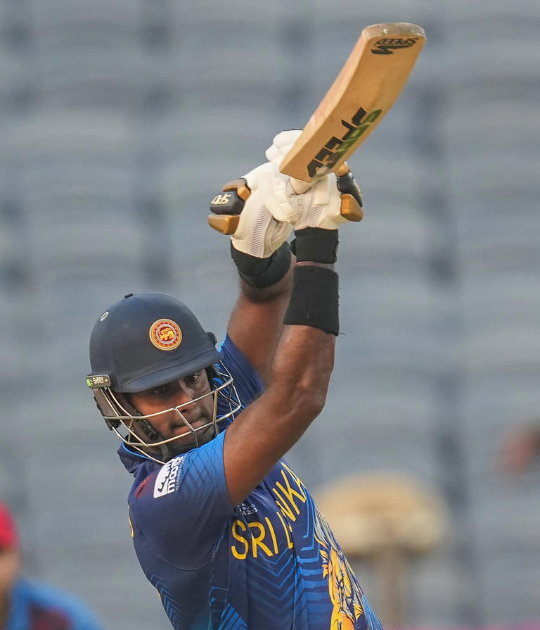 Angelo Mathews to retire from Tests after first game against Bangladesh ...