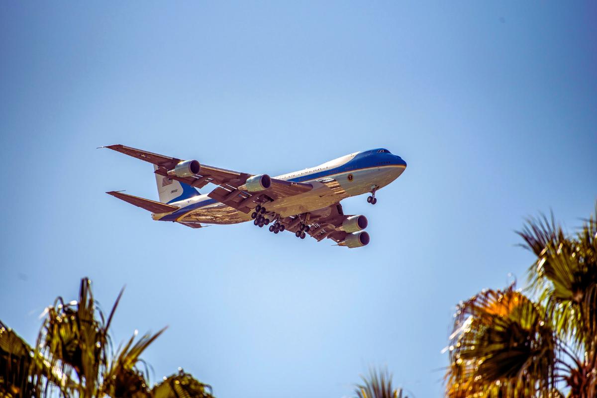 Inside Donald Trump's 'New Air Force One': Lavish Qatari Gift ...