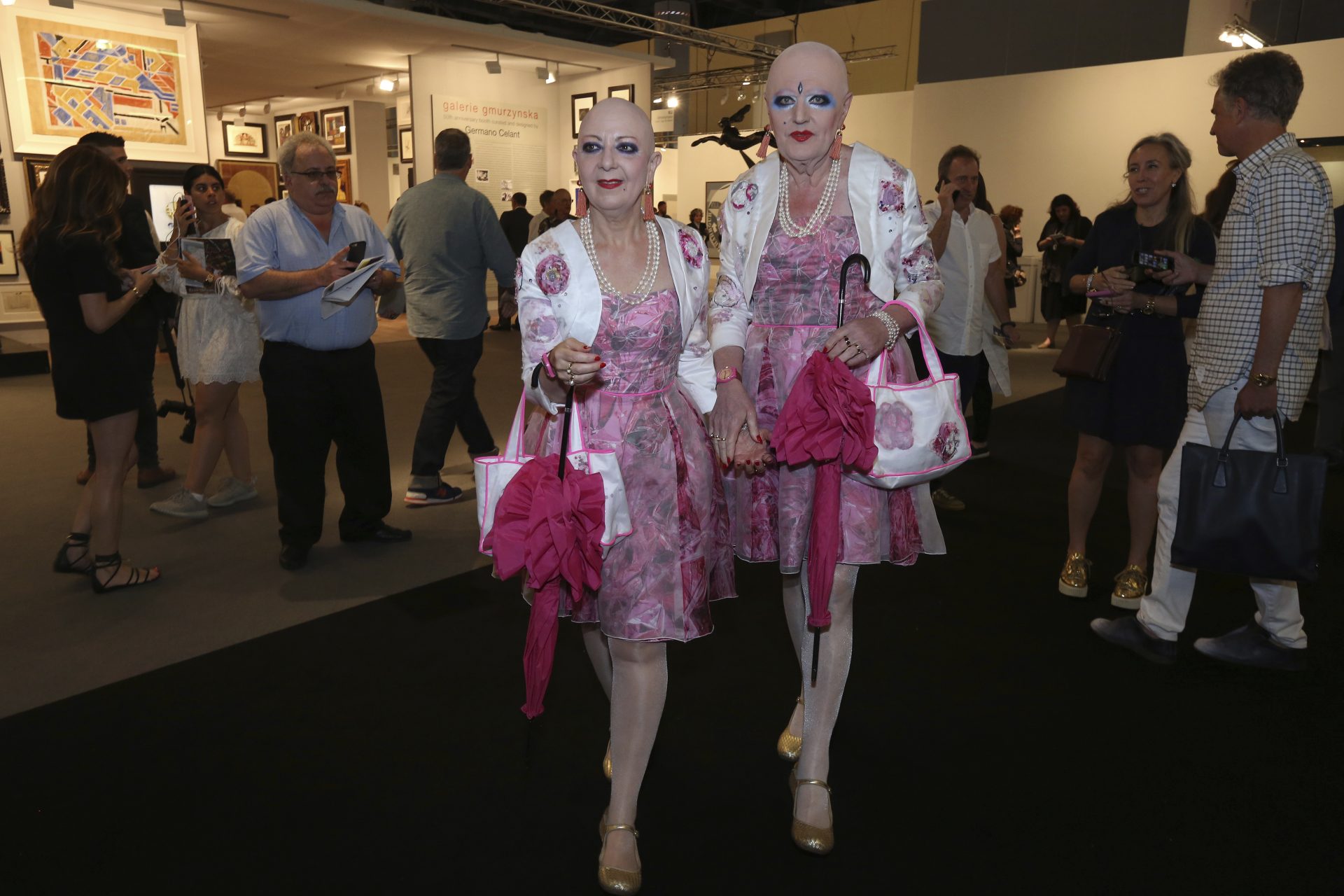 Eva & Adele: Eine Liebe, die der Tod trennte oder nicht?