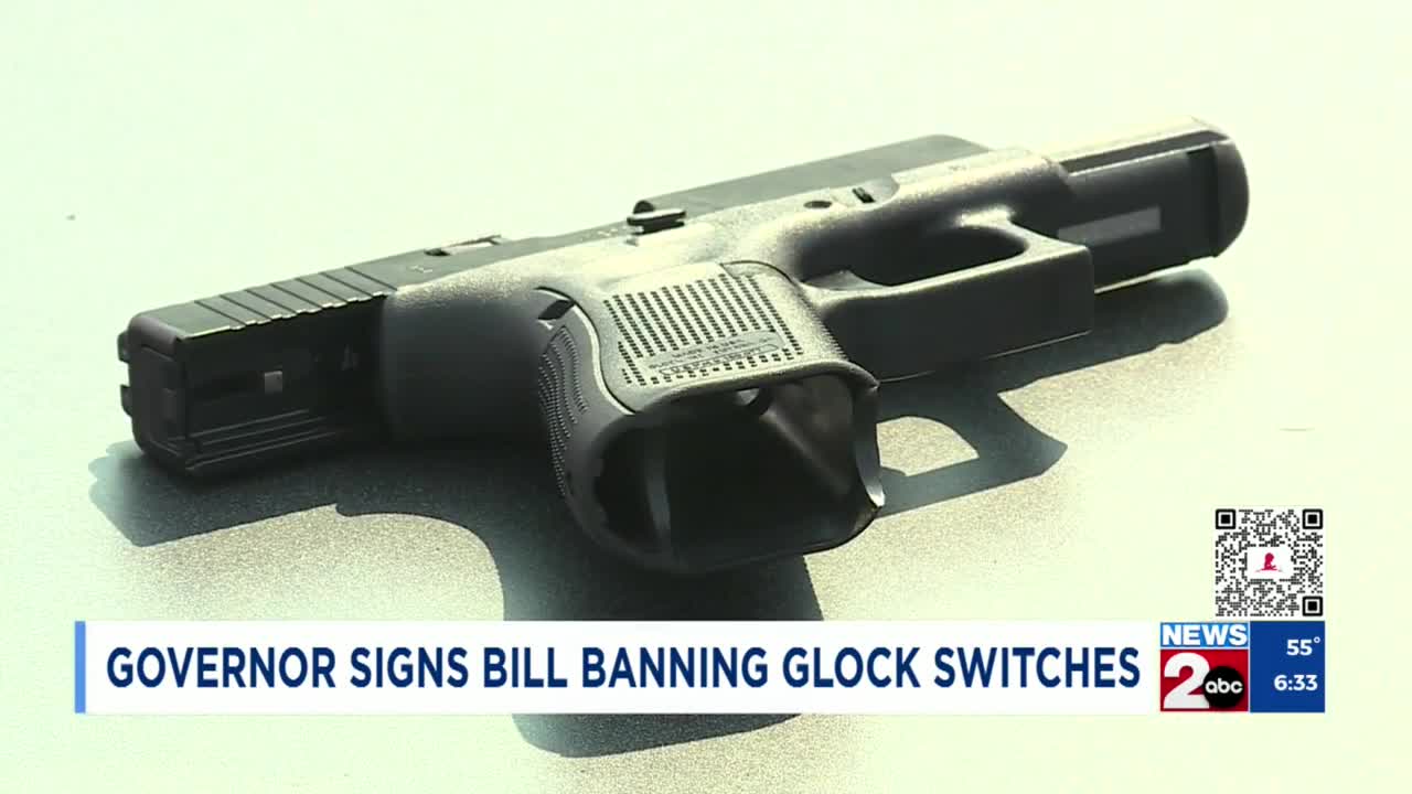 Gov. Lee signs bill banning glock switches