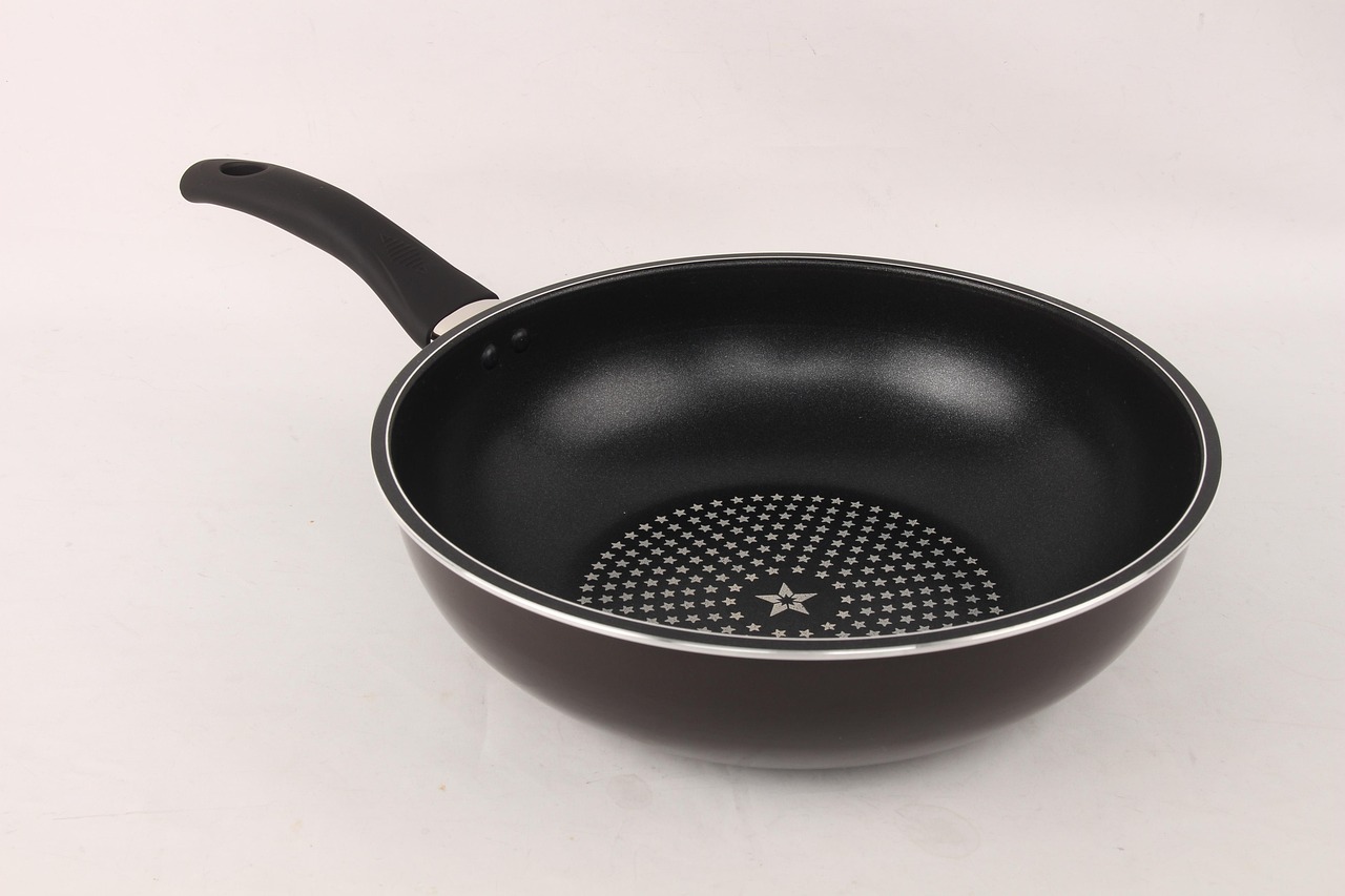 What You Need to Know About Cooking with Teflon
