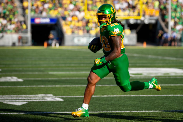 ESPN projects breakout 2025 NFL seasons for several former Oregon Ducks