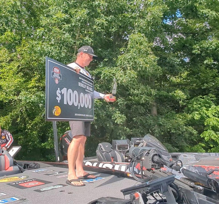Major League Fishing Smith Mountain Lake Tourney Winner Crowned