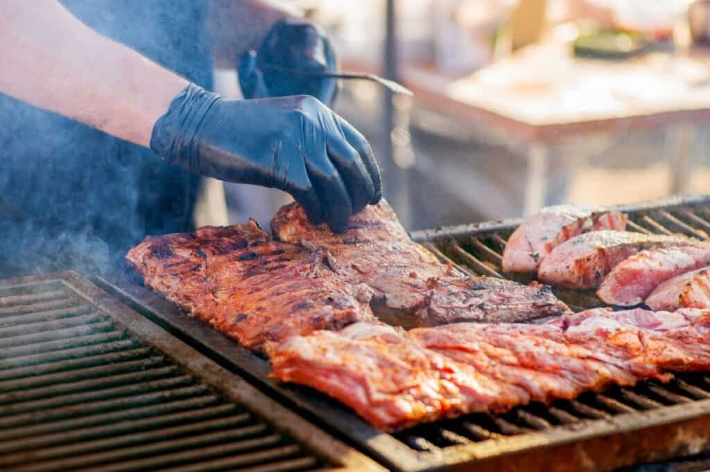 7 BBQ road trips that are worth every mile and a messy shirt