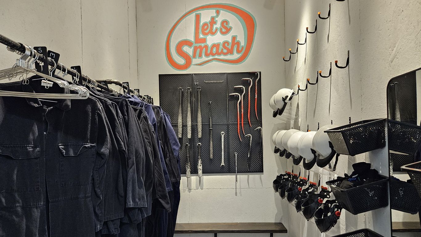 Columbus' rage room let me destroy my problems