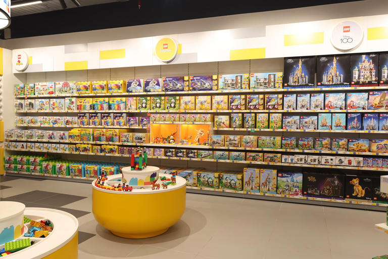 Lego Lands In India: Gurugram Gets South Asia’s Biggest Store. Here's ...