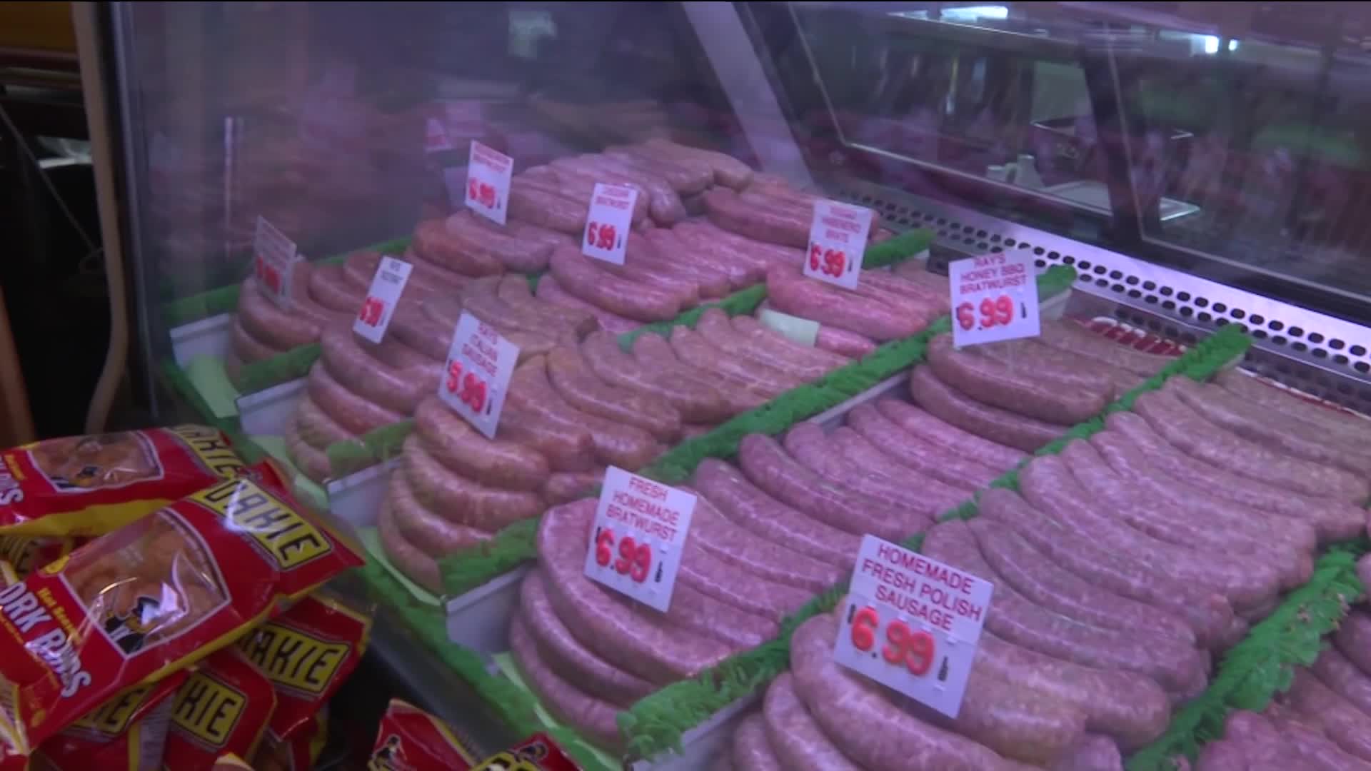 How you can save money on your Memorial Day weekend cookout