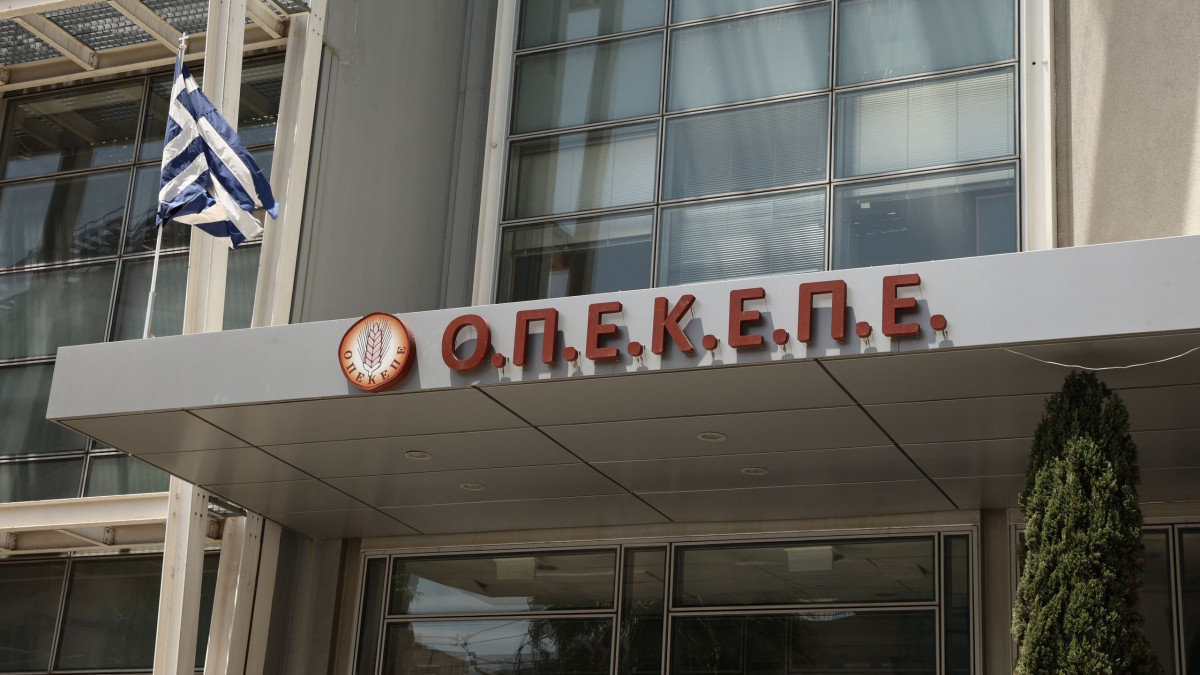 Στην αντεπίθεση η Νέα Δημοκρατία μετά την παραίτηση του στελέχους του ...