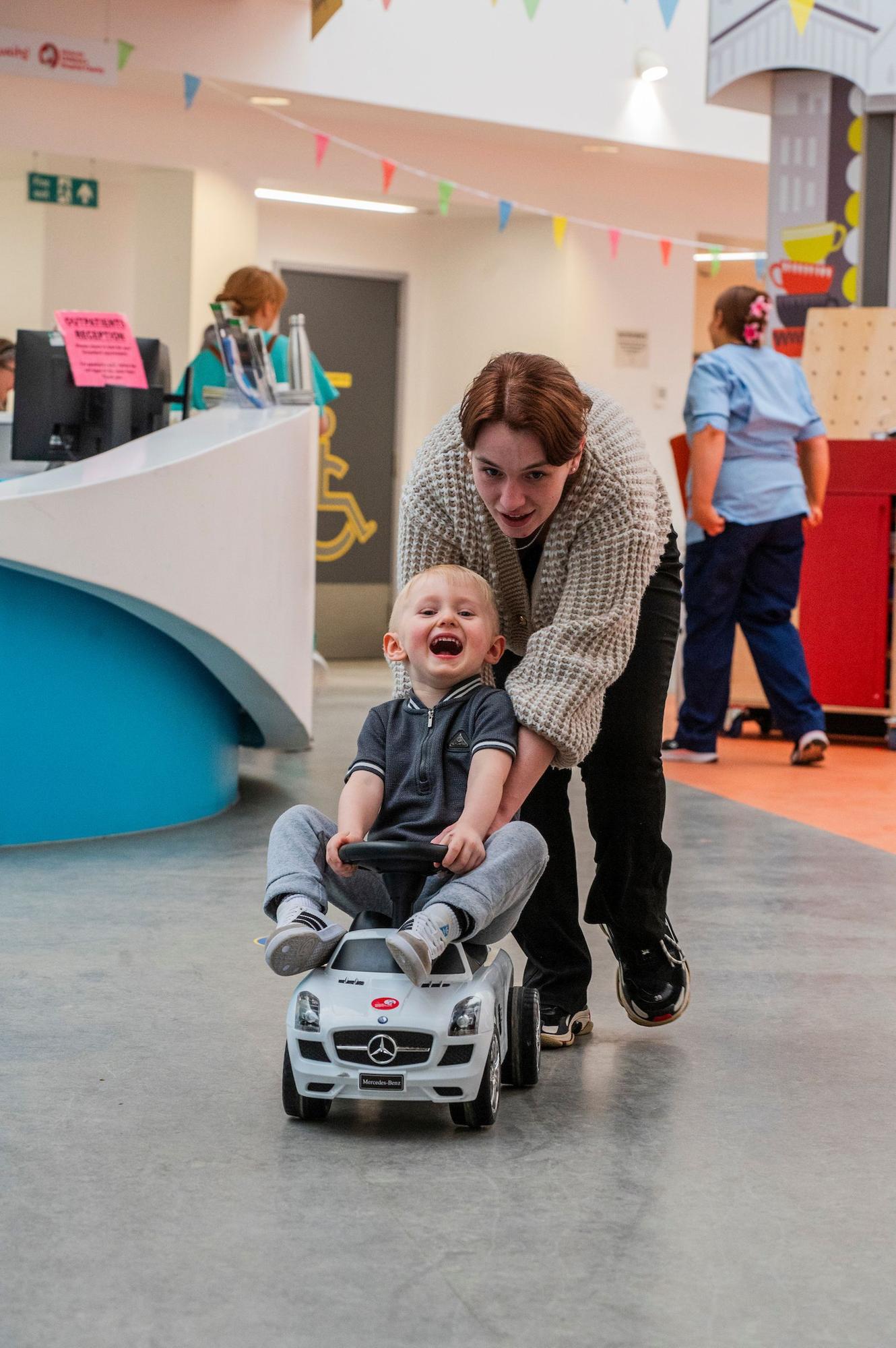 Edinburgh children supported by Amazon Dunfermline