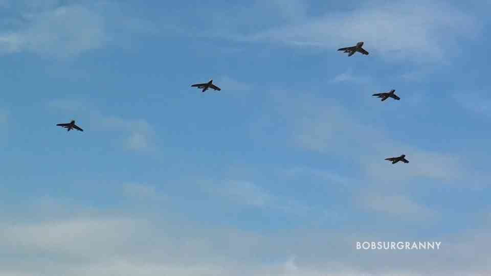 Hawker Hunter’s Epic Blue Note – The Jet That Sings Like an F1 Car