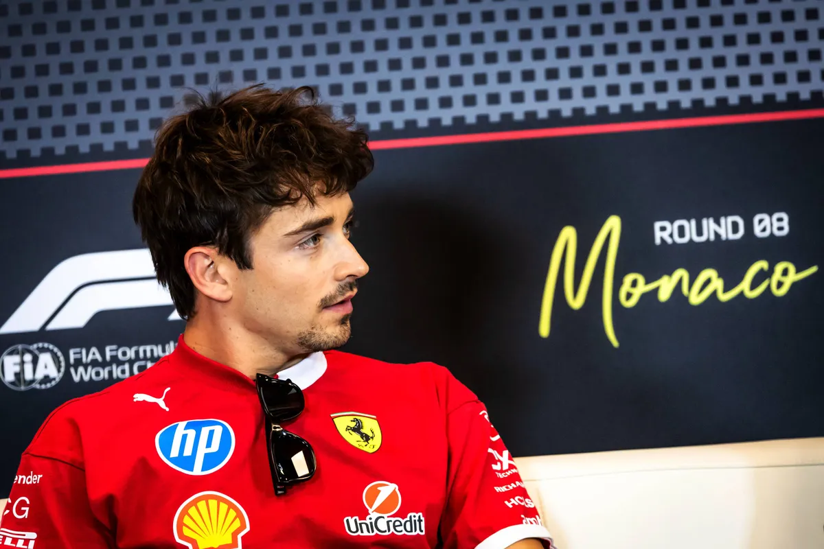 FP1 Red flagged! Leclerc crashes into Stroll!