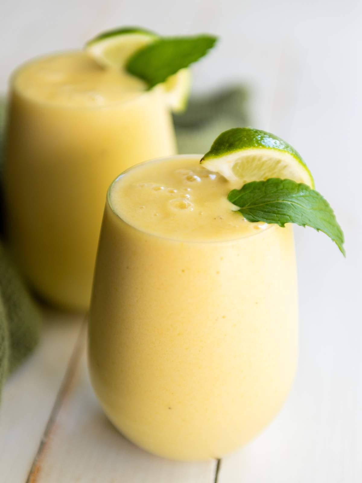 A Pineapple Smoothie That Outsmarts Boring Cereal Every Time
