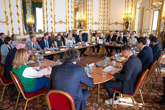 Reform UK's new mayors warned by Angela Rayner: 'You have to deliver'