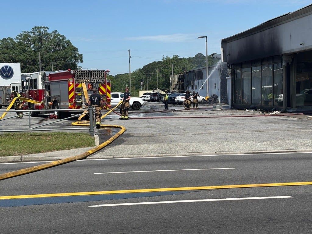 Early Friday morning fire at Savannah car dealership "under control"