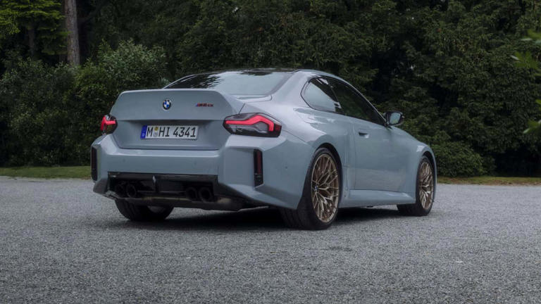 La BMW M2 CS è finalmente realtà: ecco le prime foto