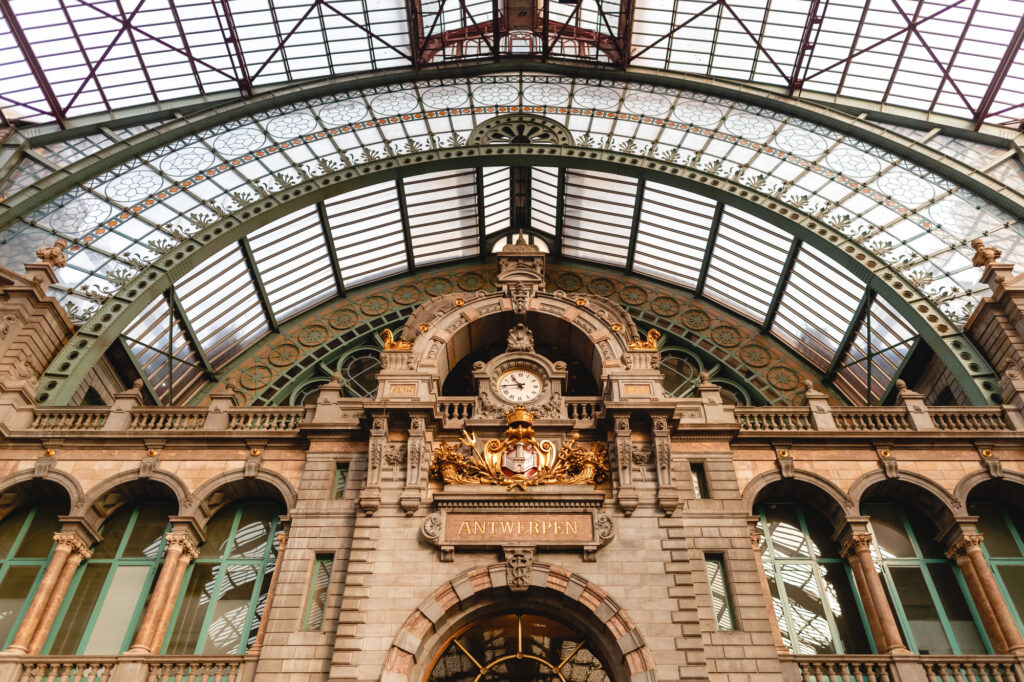 Grand Designs: The World's 20 Most Beautiful Train Stations