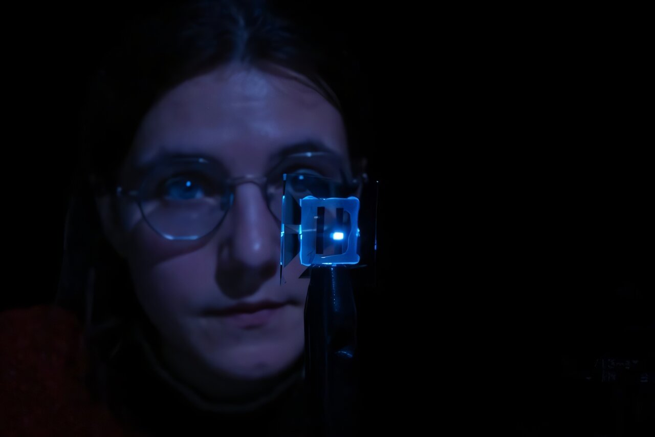 Upgraded design enables blue OLEDs to match green OLEDs in efficiency ...