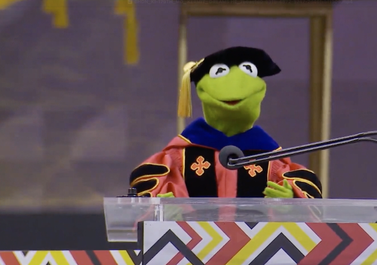 Kermit the Frog speaks to University of Maryland graduates about ...