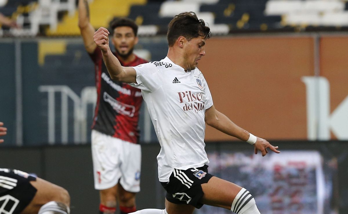 ¿Regresará a Chile? El complejo momento que vive ex Colo Colo en Europa