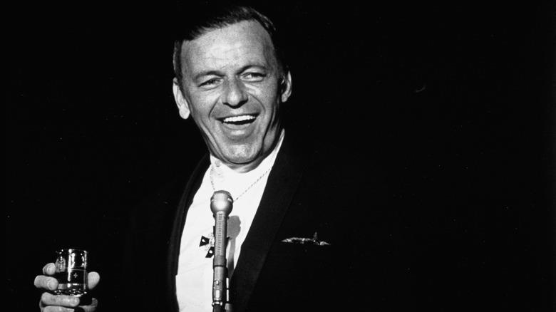 Frank Sinatra's 13 Favorite Dishes And Drinks
