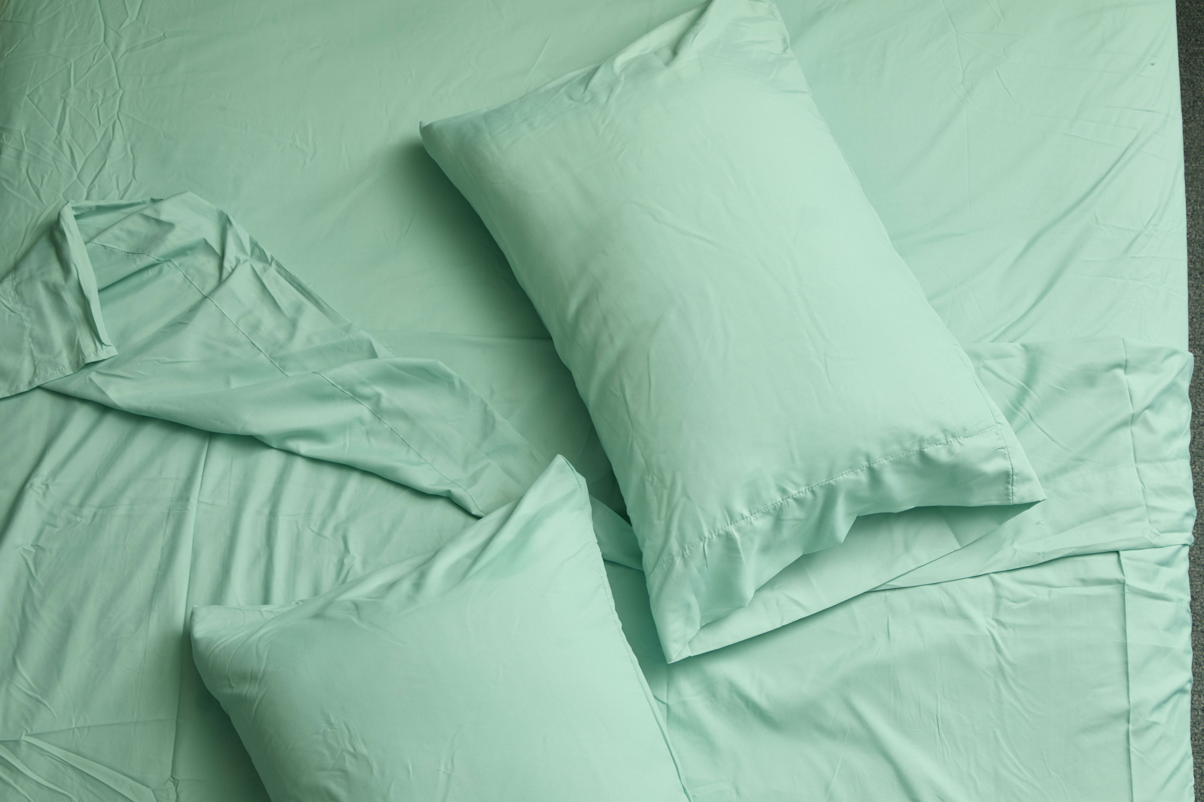 Hot sleepers swear by these cooling sheets (and we tested them all)