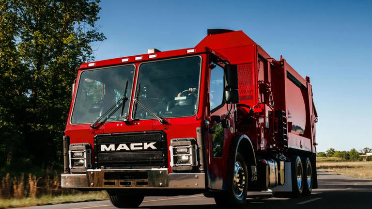 What's The Difference Between Mack LR And MD Trucks?