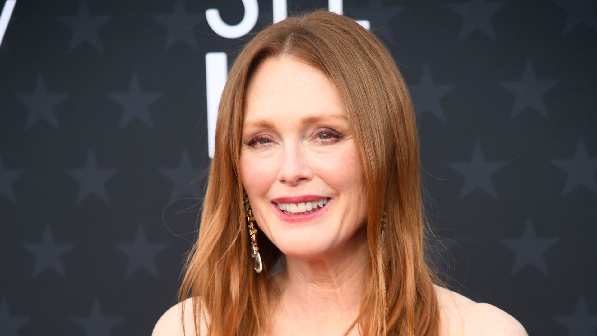 Meet Julianne Moore's famous family — from her award-winning director ...