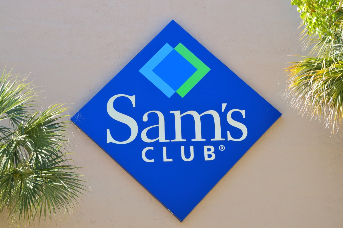 Sam's Club is Selling an All-Inclusive Griddle Tool Set for $20 That's Perfect for Memorial Day